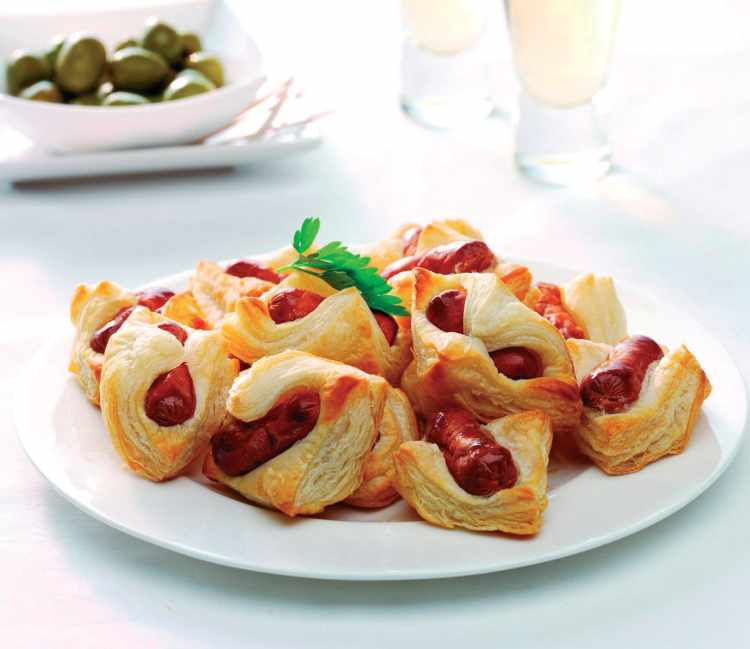 Easy Meat-free Sausage Rolls Vegetarian Recipe